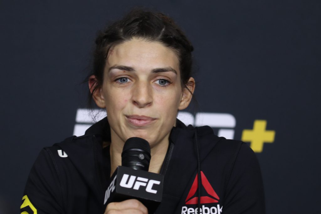 Ex-técnico de Mackenzie conta sua versão após a briga com o marido da ...