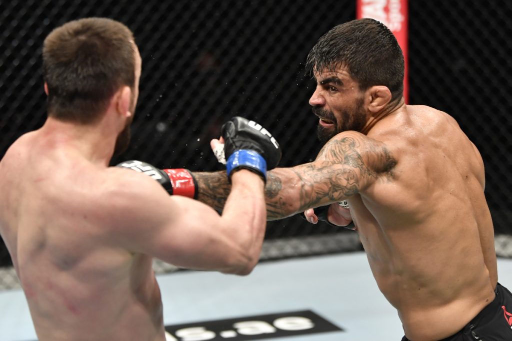 De volta ao UFC, 'Capoeira' celebra luta contra rival invicto e mira ...