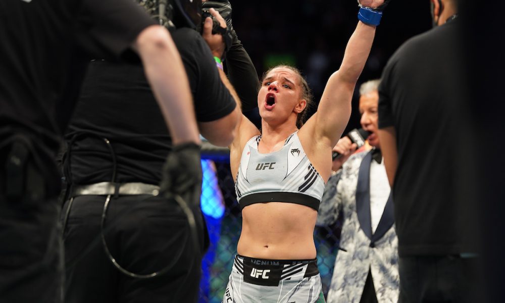 Em luta eletrizante, Ariane 'Sorriso' bate chinesa e conquista 1ª ...