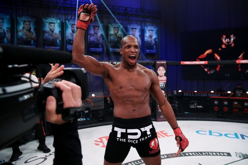Michael Page desafia Douglas Lima e revela sonho de integrar o UFC - Ag ...