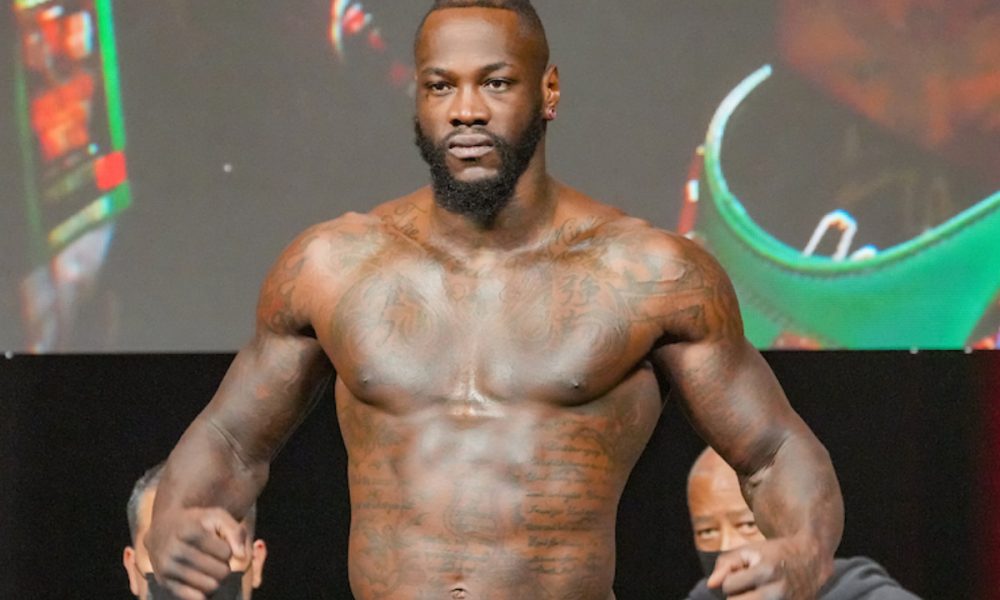 Ex-campeão mundial, Deontay Wilder vai às lágrimas ao citar riscos do ...