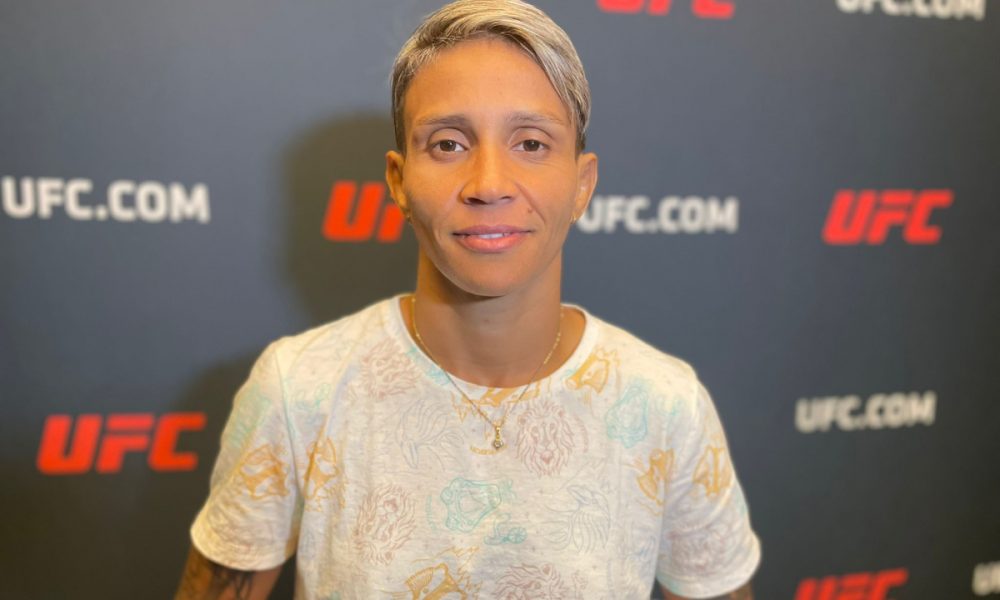 Amanda Lemos celebra escalação para main event do UFC Vegas 64 - Ag ...