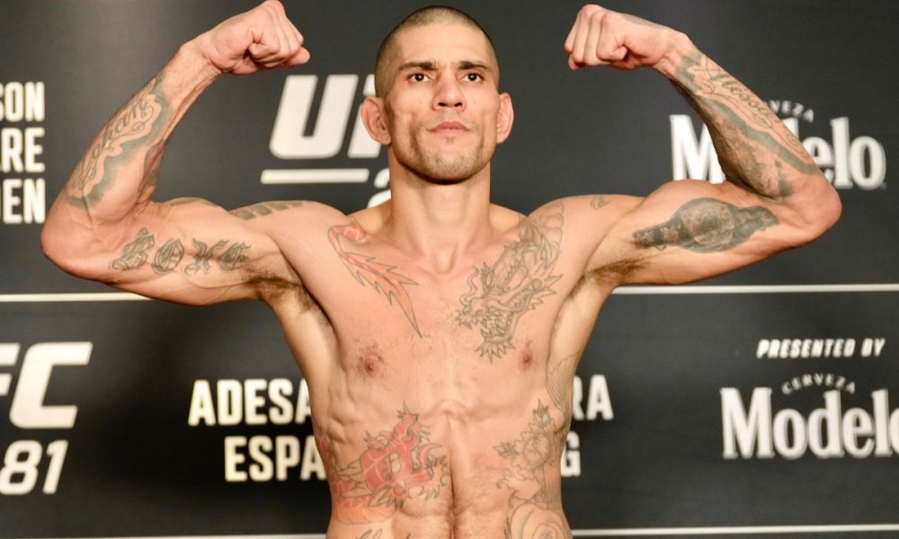 Alex Poatan bate o peso e confirma disputa de cinturão do UFC - Ag ...