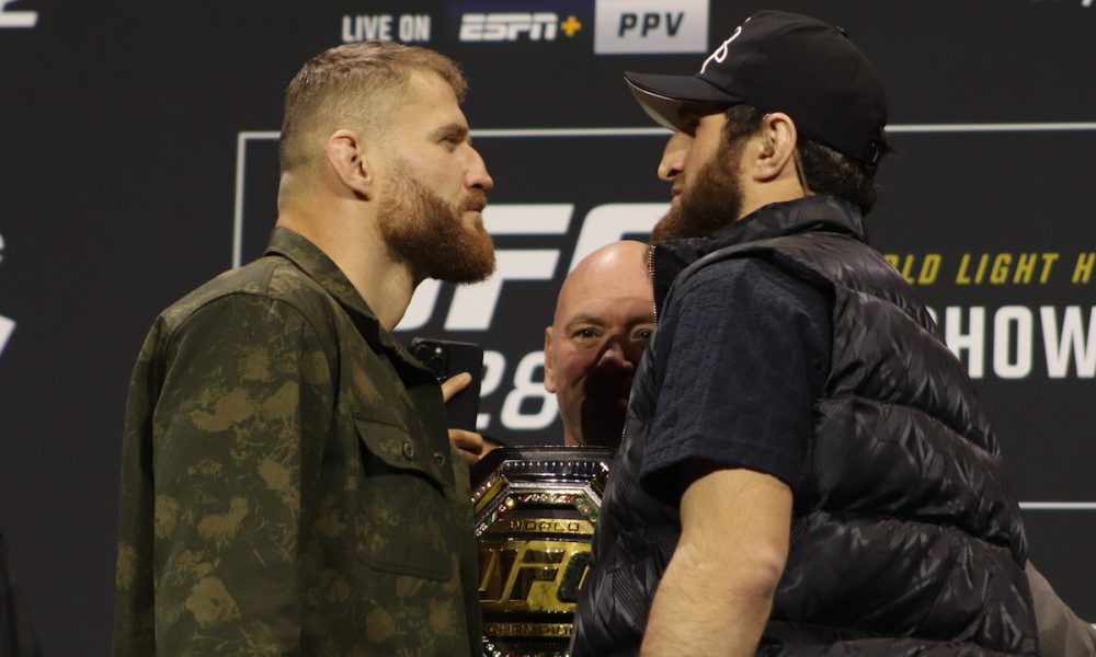 Saiba como assistir o UFC 282, liderado por Jan Blachowicz vs Magomed ...