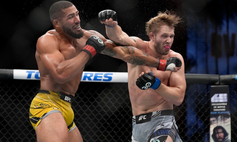 Petrino e Bulldog levam bônus de R$ 260 mil por performances no UFC ...