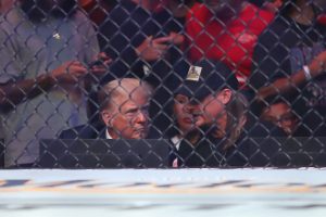 Mundo do MMA reage ao atentado sofrido por Donald Trump; confira - Ag ...