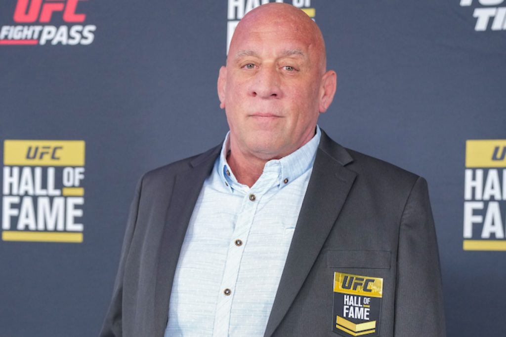 Hall da Fama do UFC, Mark Coleman volta ao hospital com infecção - Ag ...