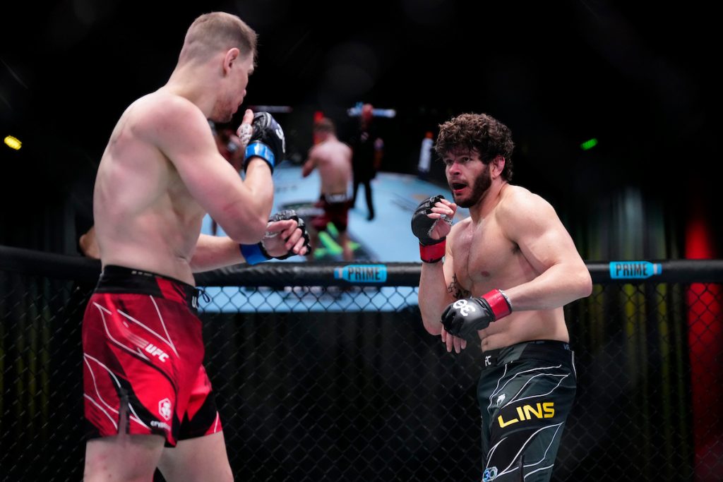 Philipe Lins vence e mantém boa fase nos meio-pesados do UFC - Ag ...