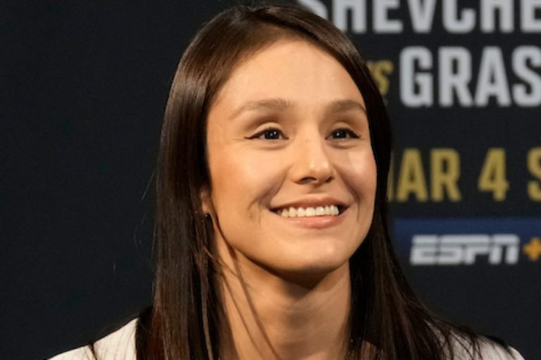 Alexa Grasso comemora liderança de ranking peso-por-peso do UFC - Ag ...