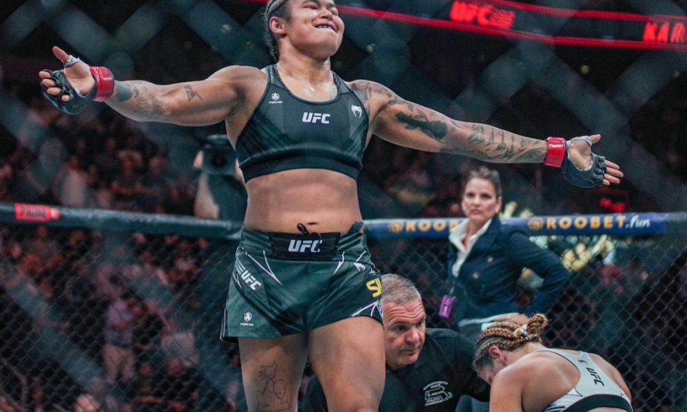 Karine Silva quebra recorde com nova vitória no UFC 292 - Ag. Fight ...