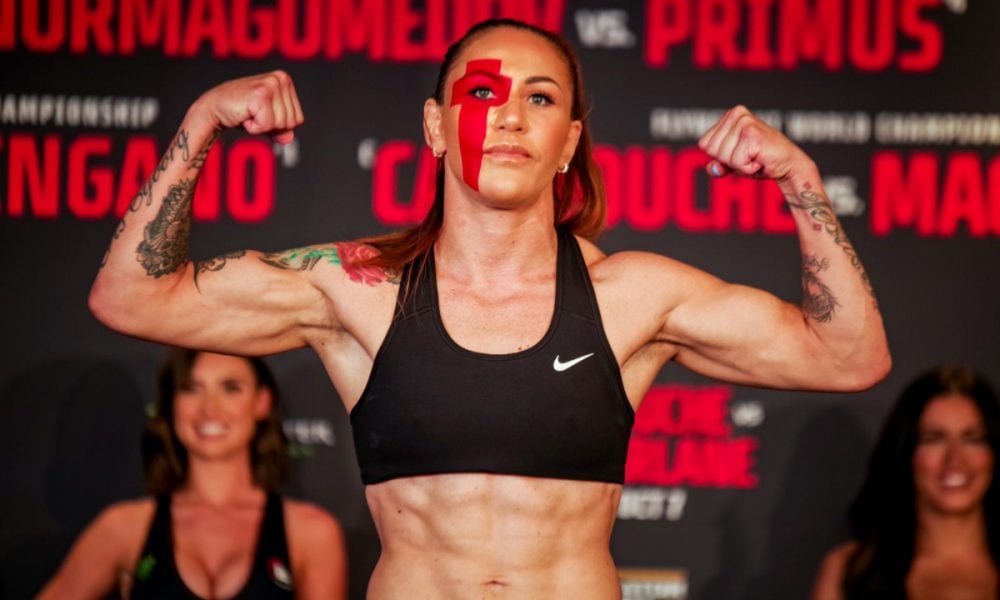 Cris Cyborg vence a balança e confirma disputa de título no Bellator ...