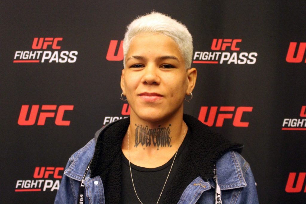Denise Gomes busca ser primeira atleta a nocautear veterana no UFC SP ...