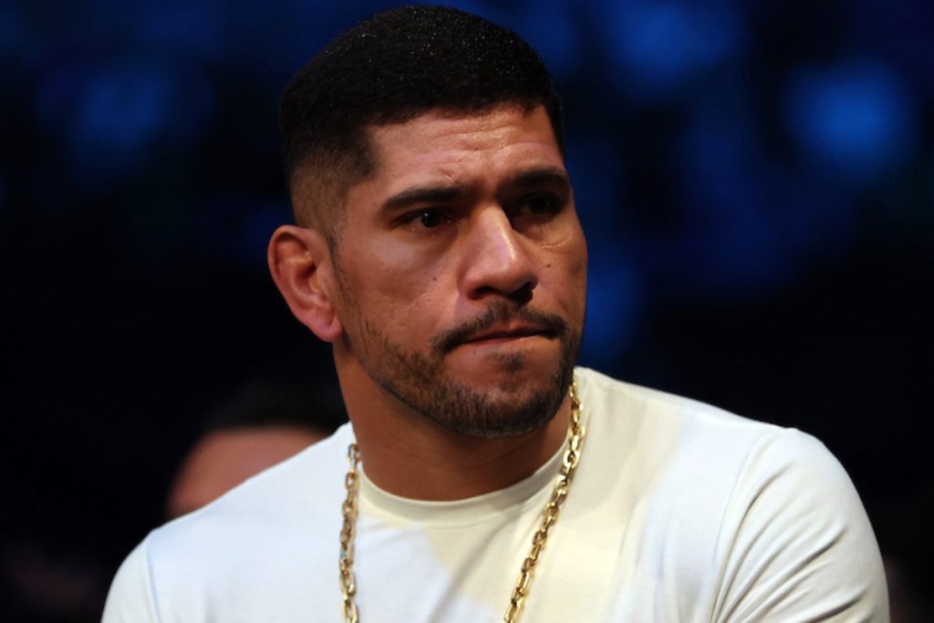 Poatan se mostra incerto sobre retorno triunfal de Adesanya no UFC - Ag ...