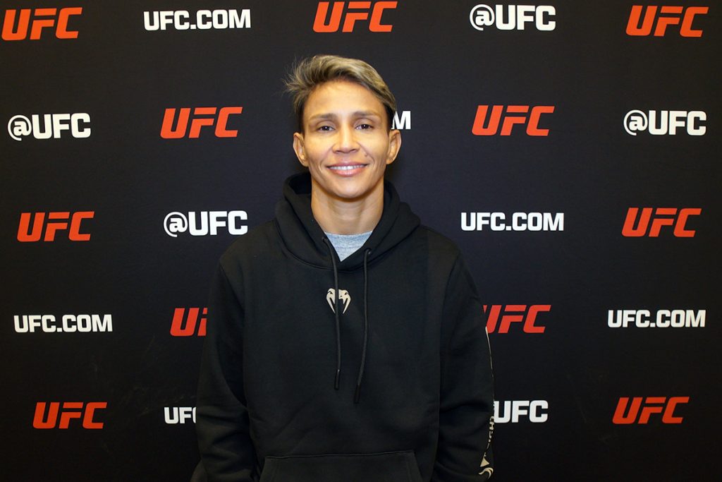 Amanda Lemos destaca evolução na luta agarrada para frustrar Mackenzie ...