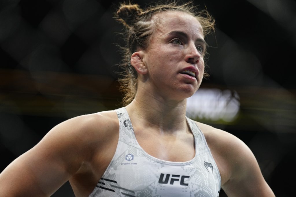 Treinador de Barber relata bastidores de luta cancelada no UFC Vegas ...