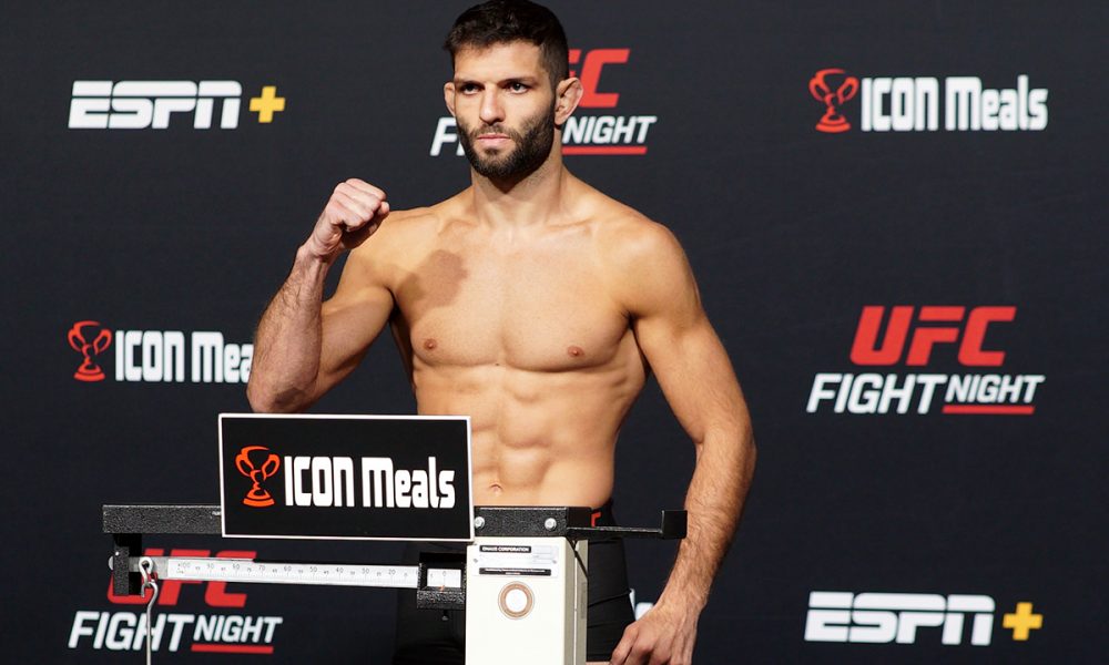 Eterna promessa? Brasileiro luta para fugir de marca negativa no UFC ...
