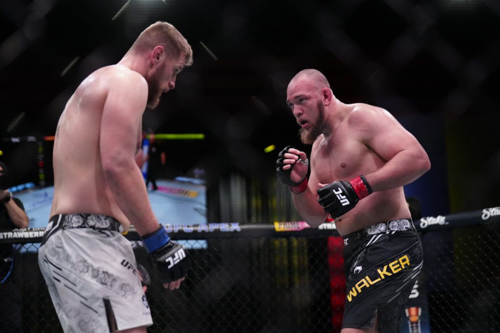 Fim da invencibilidade! Irmão de Johnny Walker estreia com revés no UFC ...