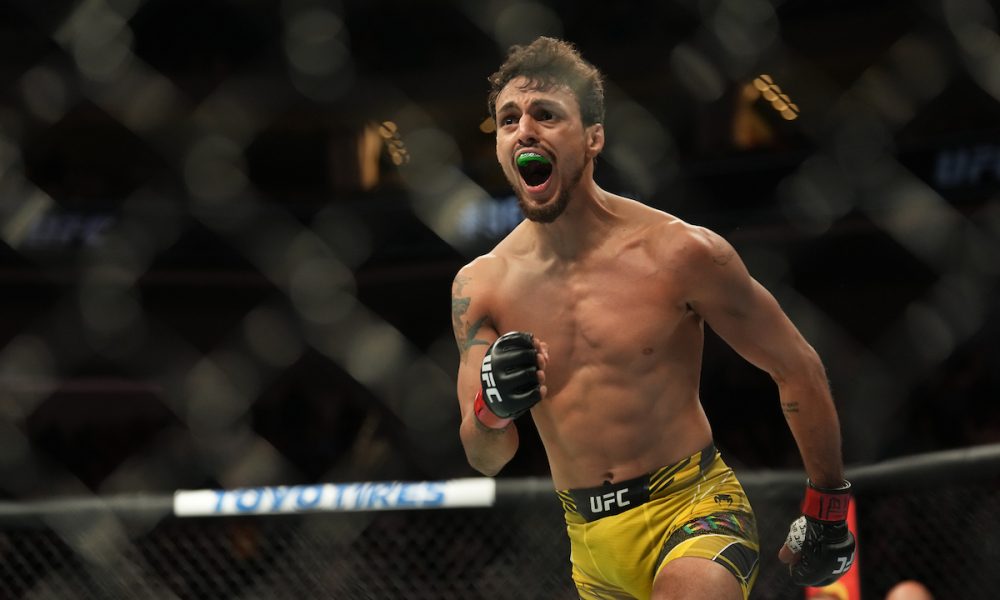 Ricardo Carcacinha se supera e vence rival australiano no UFC 305 - Ag ...