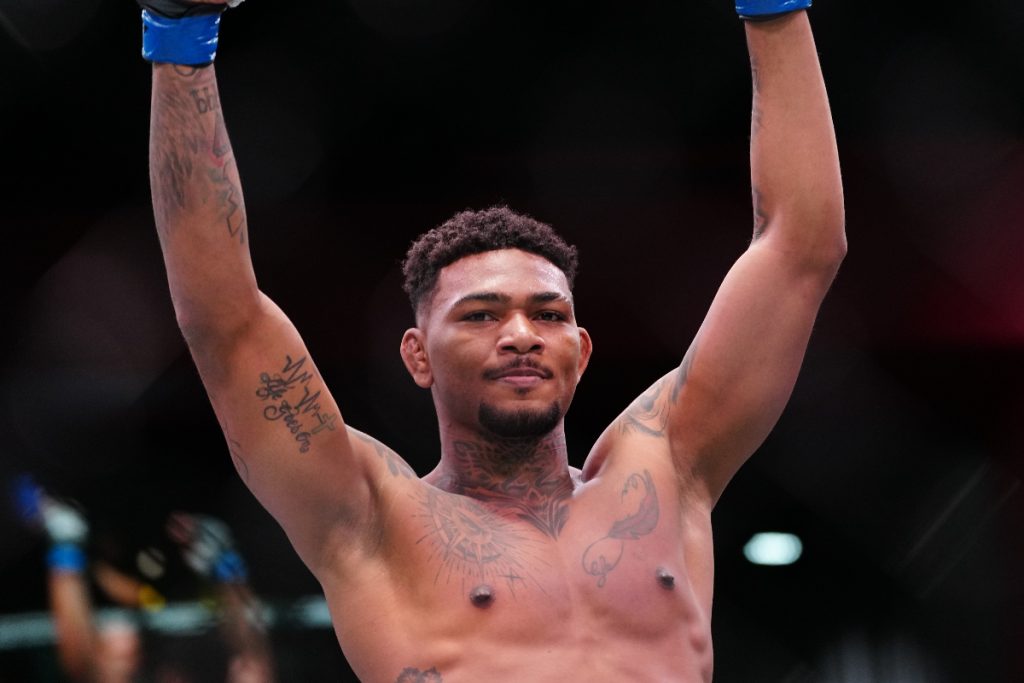 Site volta atrás e restabelece cartel invicto de Michael Morales - Ag ...