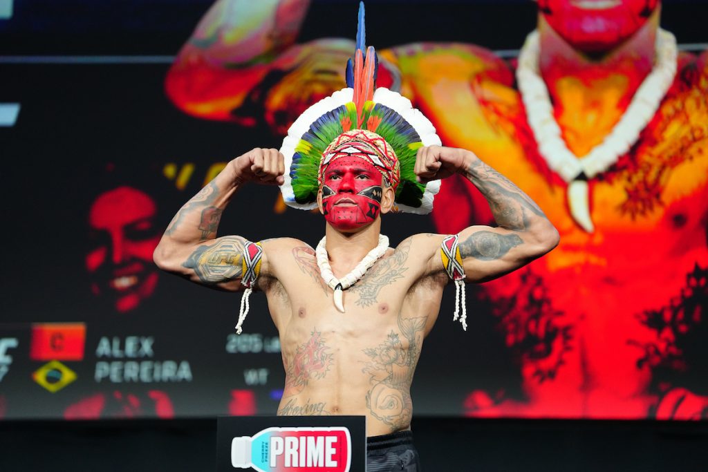 Com cocar inédito no UFC 313, Poatan revela significado do adereço - Ag ...