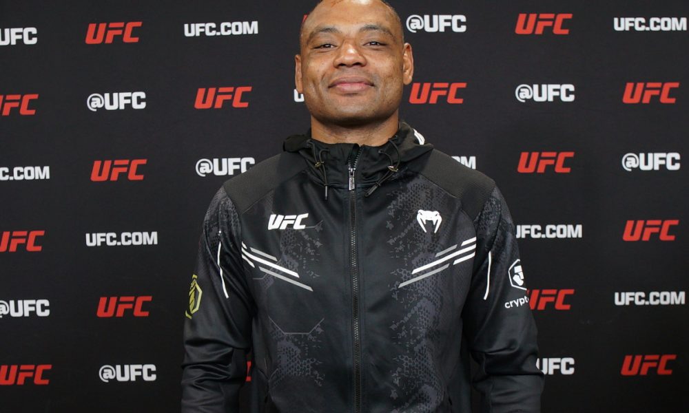 César Almeida exalta vitória no UFC 307 e mira duelo com rival do top ...