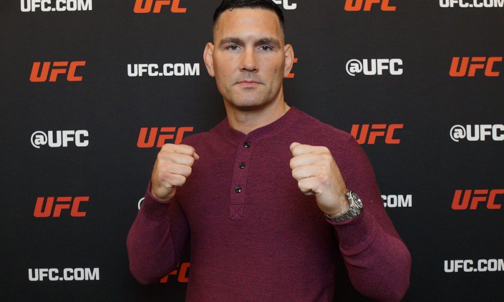 Chris Weidman alfineta Anderson Silva antes da trilogia no boxe - Ag ...
