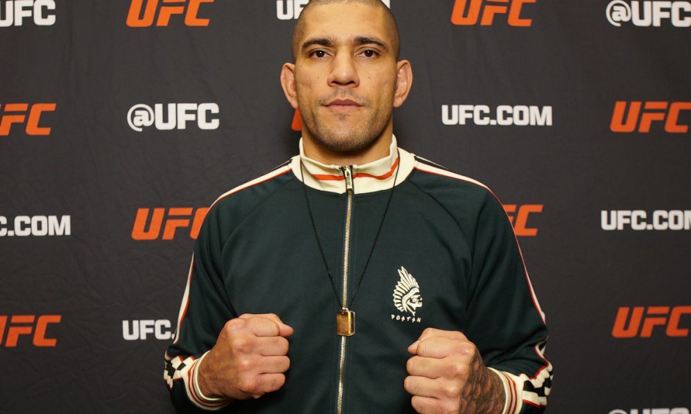 Poatan cita movimentação como trunfo para evitar quedas de Ankalaev ...