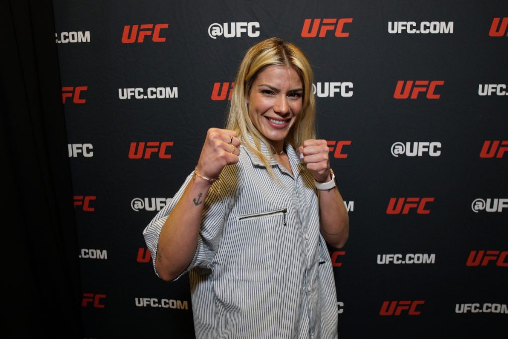 UFC: Com a corda no pescoço, Luana Pinheiro encara luta decisiva - Ag ...