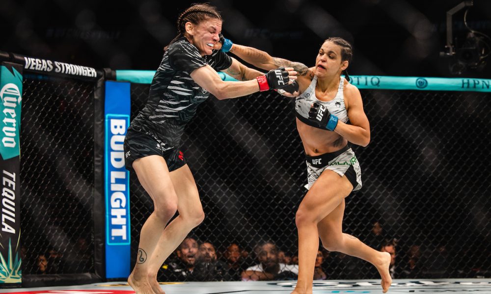 Duelo de gerações! Eduarda Ronda vence e ‘aposenta’ rival no UFC - Ag ...